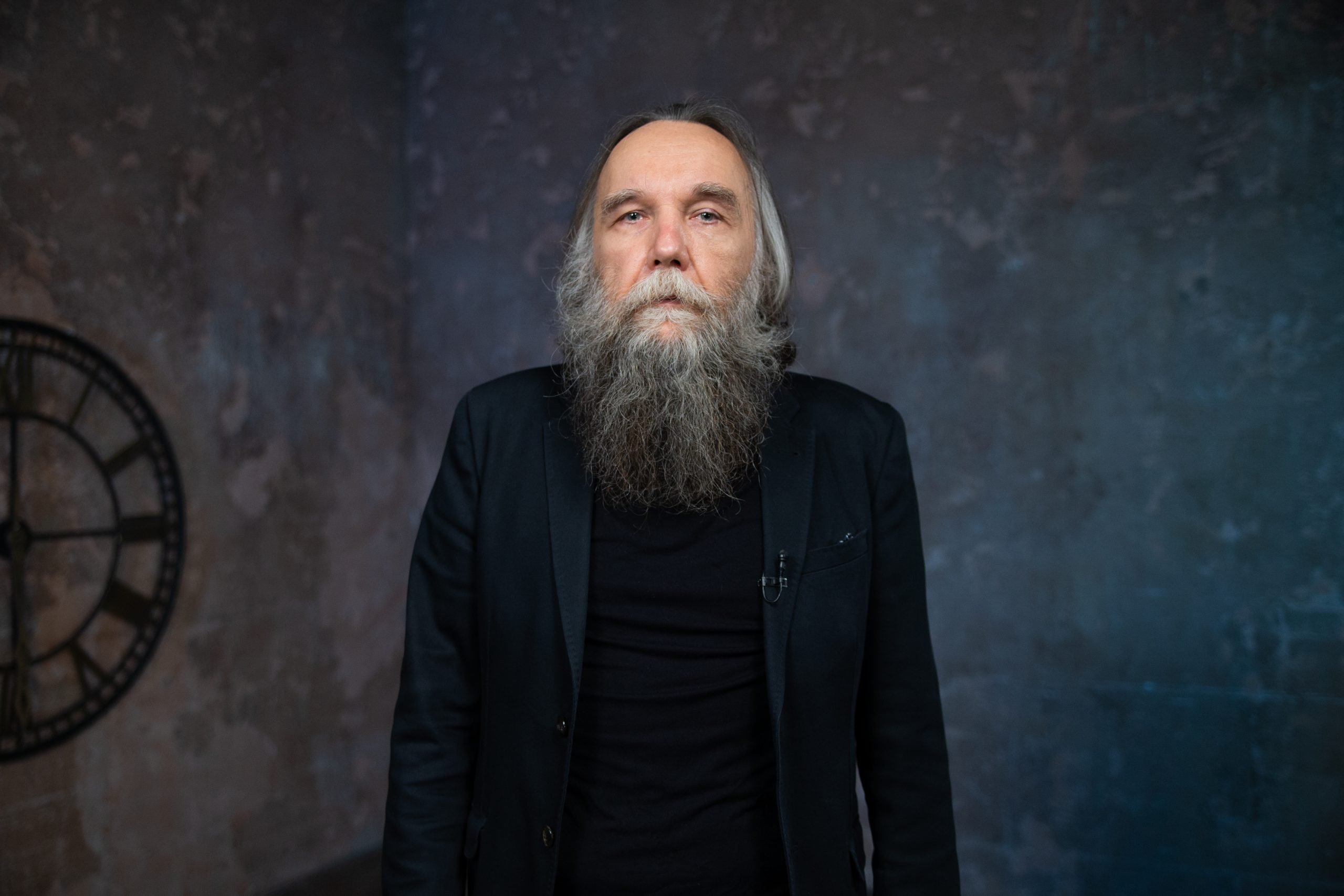 Ruski filozof Dugin: Vučiću je došao kraj, njegov legitimitet je nestao ...