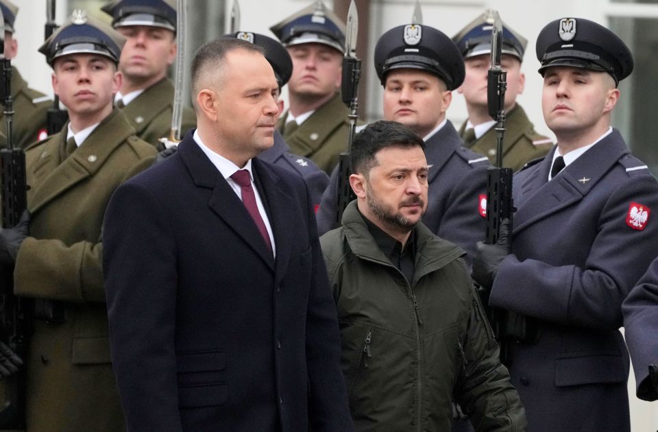FOTO: Zelenski poštom vratio orden predsedniku Poljske - Gledaj.rs